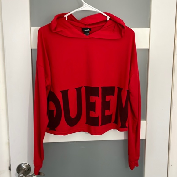 Rue21 | Tops | Rue 2 Red Queen Crop Top Hoodie Size S Long Sleeve ...